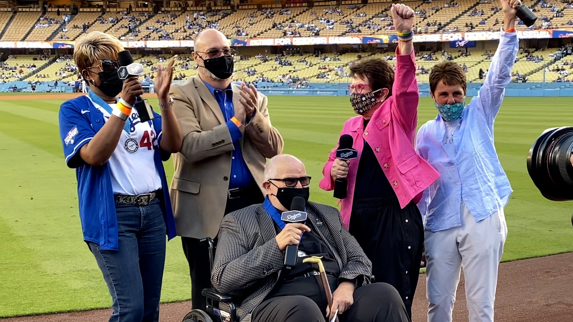 LGBT Hollywood - Fabulous interviews EXCLUSIVE coverage!